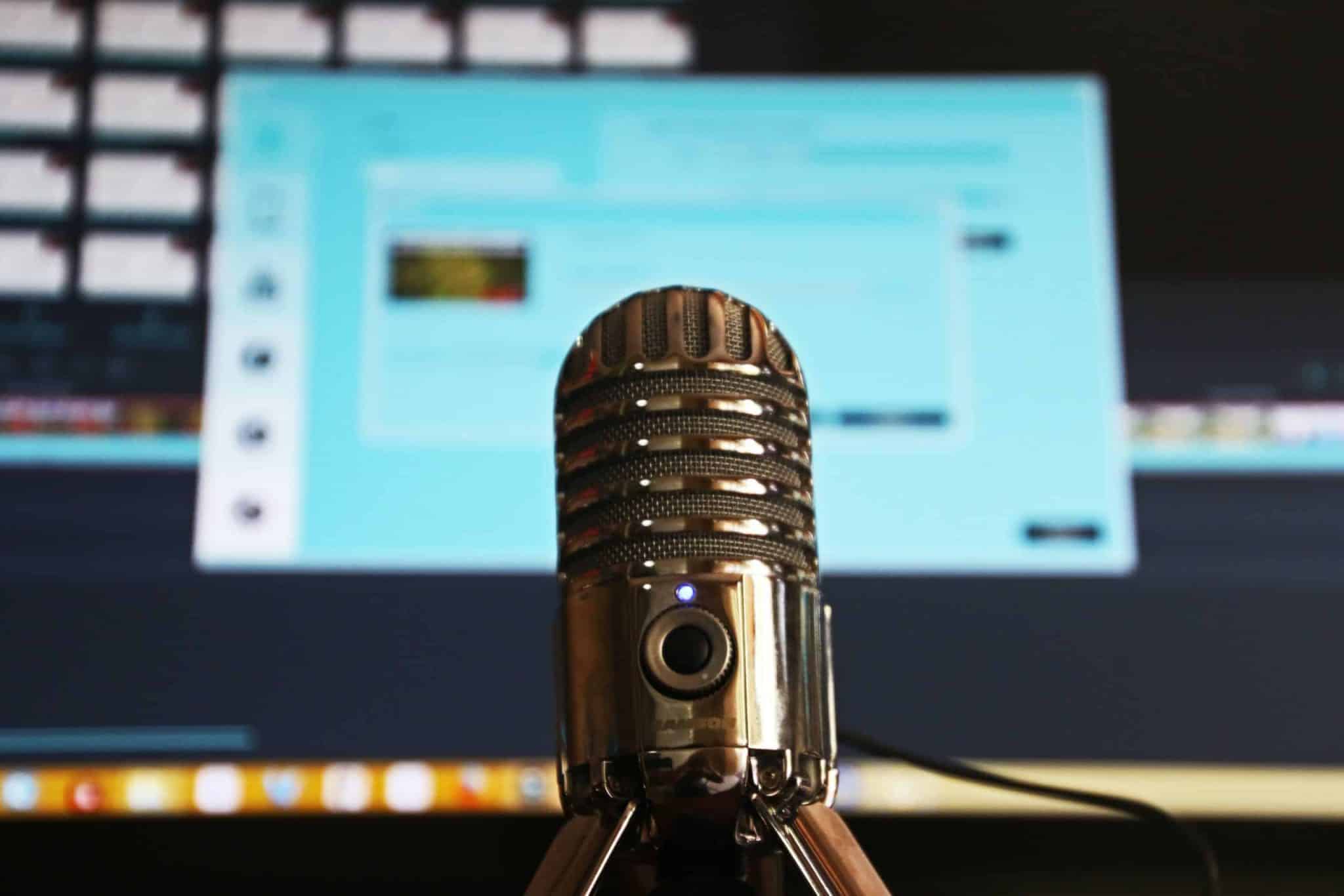 How to Connect Microphone to Laptop - Shout4Music