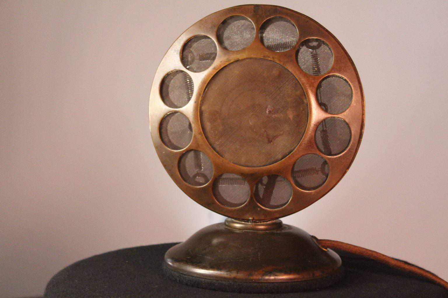 Microphone Evolution Timeline: A Breakdown of Microphone Developments ...