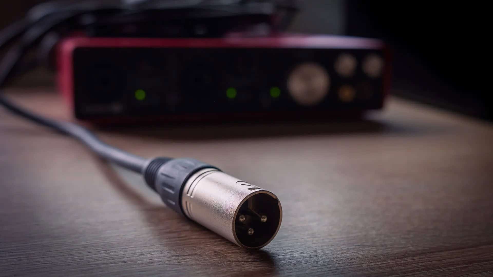 What is an XLR Microphone? - Shout4Music