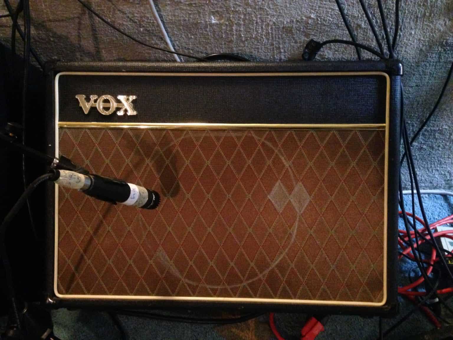 5 Guitar Amp Mic Placement Techniques - Shout4Music